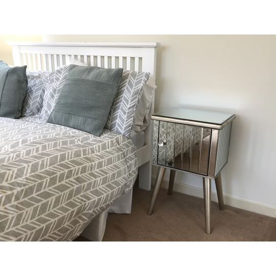 Buy Oconnor Bedside Table online | Jeelabs.com