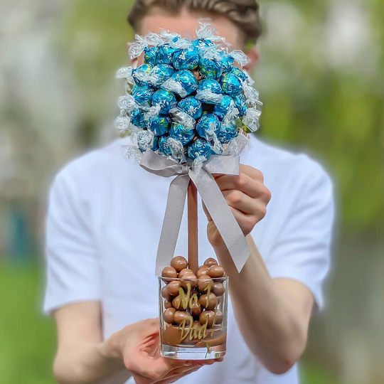 Buy Salted Caramel Lindor® Tree Online