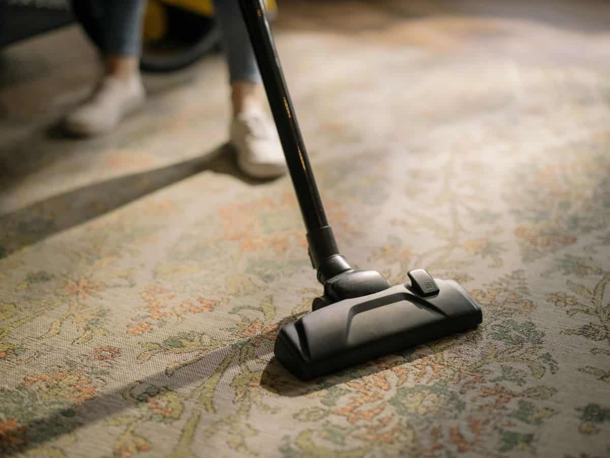 Tapijt wassen: Praktische tips voor een stralend tapijt | Docura