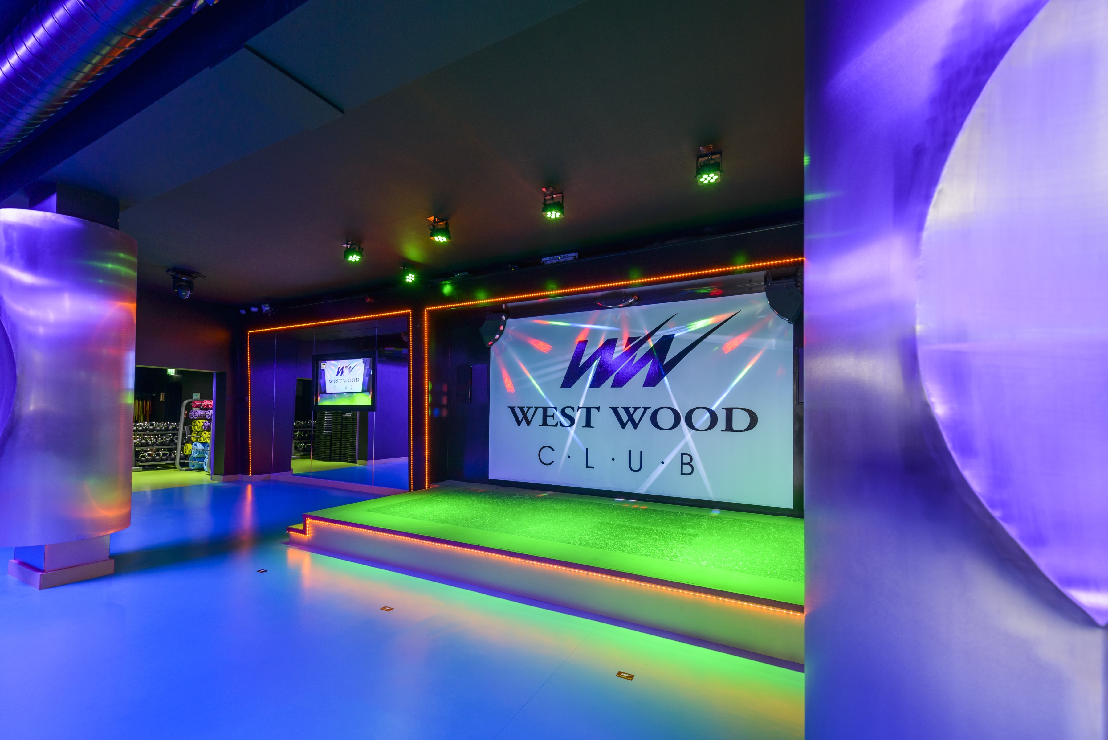 Westmanstown, Gallery - West Wood Club